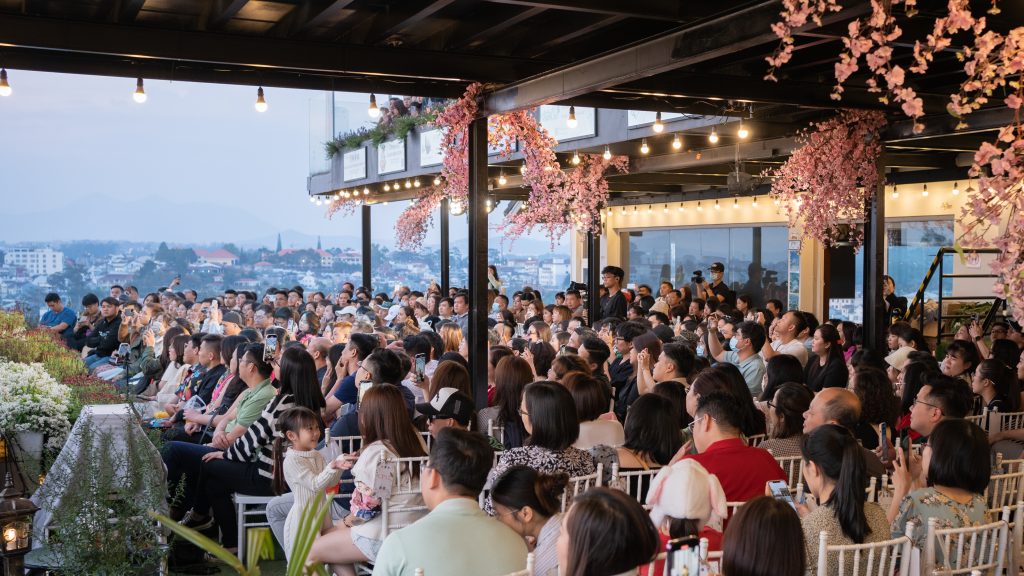 Đặt vé Liveshow Amazing Show Đà Lạt - Da Lat Services